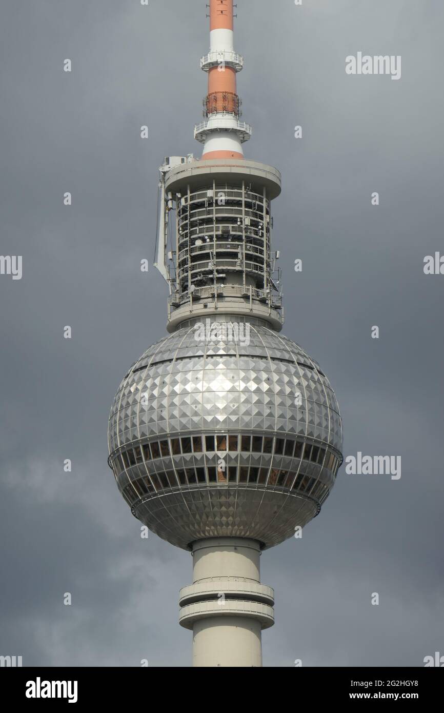 Mitte berlino immagini e fotografie stock ad alta risoluzione - Alamy