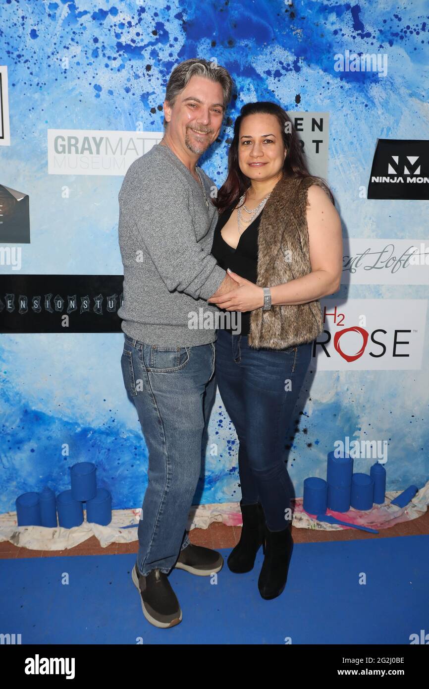 Moglie Di Jeremy Miller Now 48, Jeremy Miller Is Married And Remains