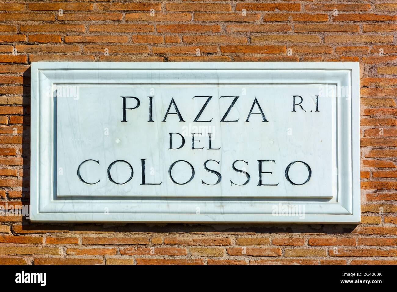 Cartello stradale con nome della via e informazioni immagini e ...