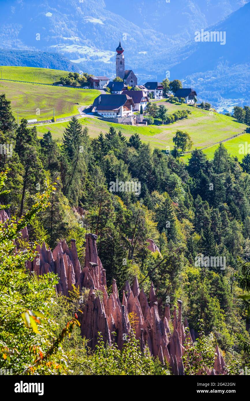 The pillars of the earth immagini e fotografie stock ad alta ...