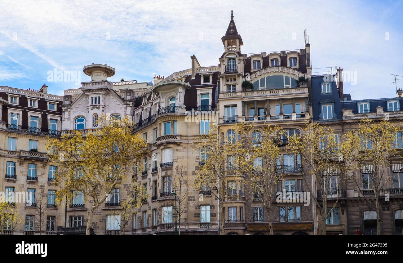 Edifici storici parigi immagini e fotografie stock ad alta risoluzione ...