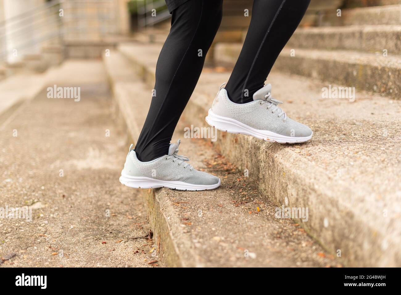 Scala persona irriconoscibile immagini e fotografie stock ad alta ...