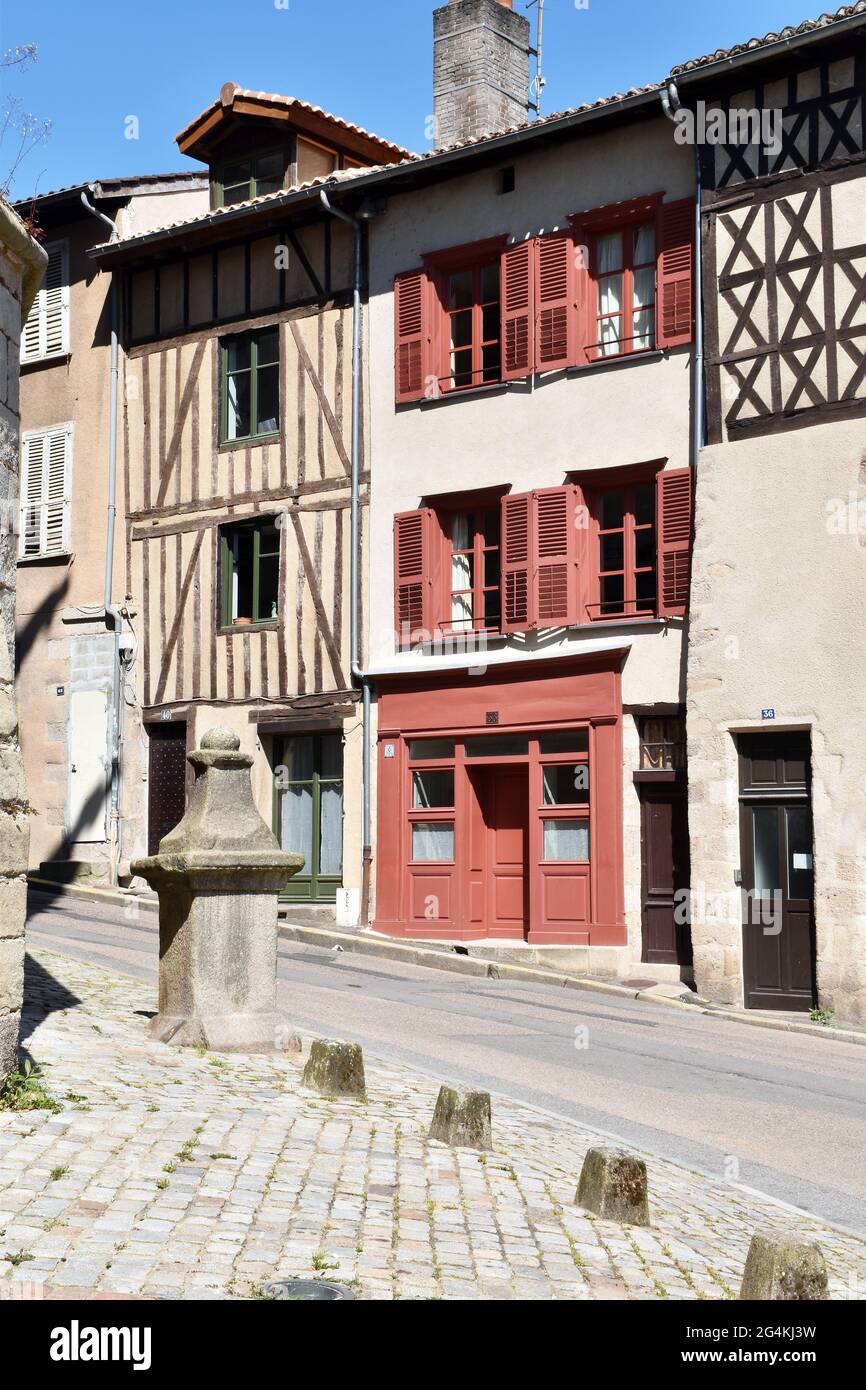 Case medievali a graticcio restaurate immagini e fotografie stock ad ...