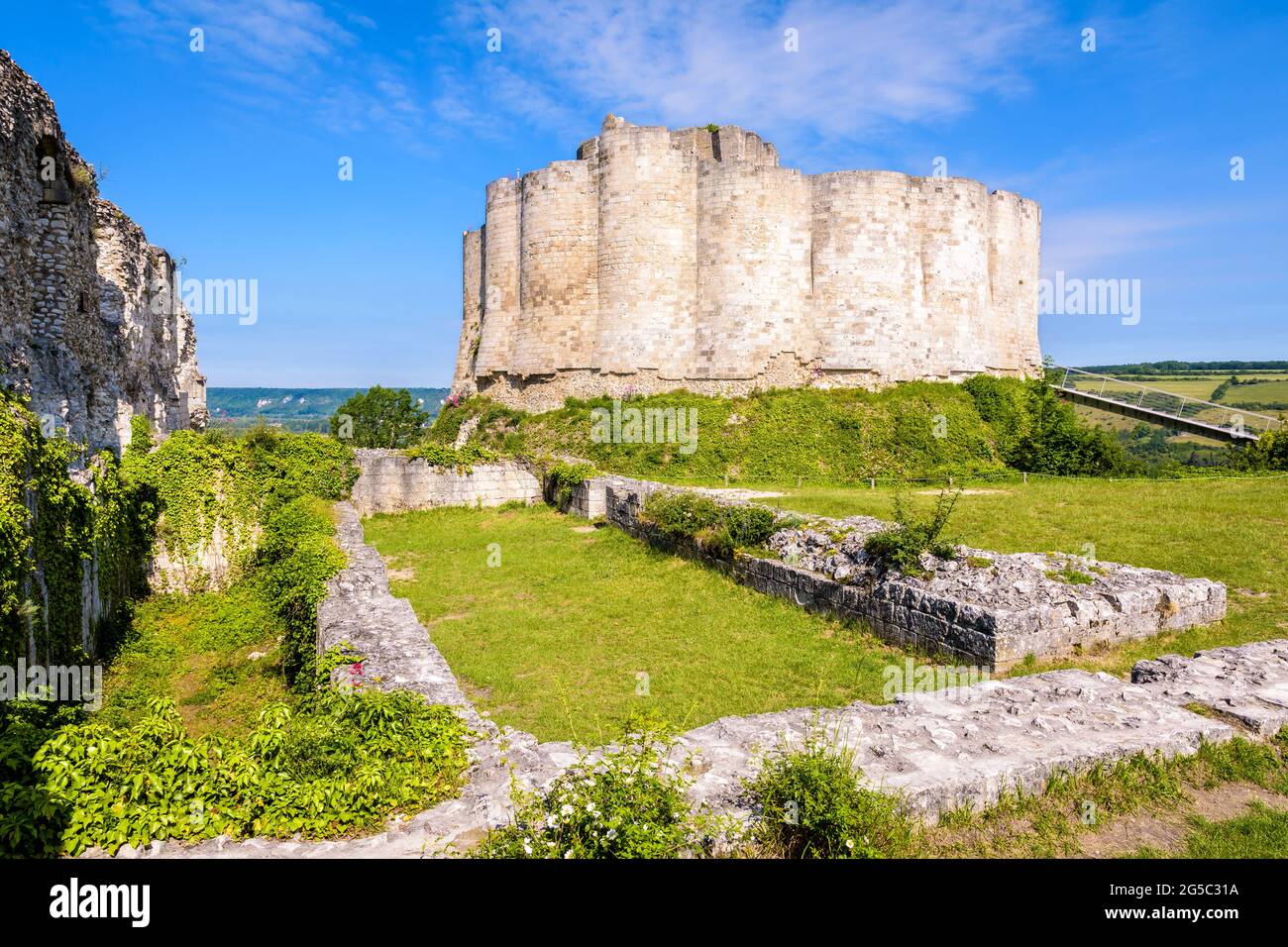 La parete interna di Château-Gaillard, un castello medievale fortificato costruito in Normandia ...