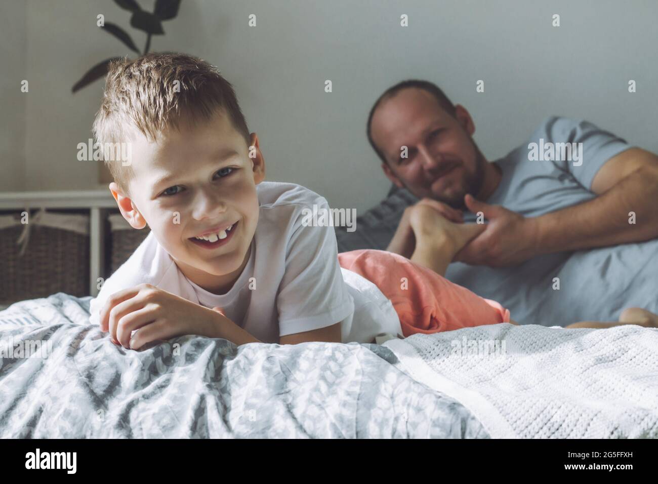 Solletico piedi immagini e fotografie stock ad alta risoluzione ...