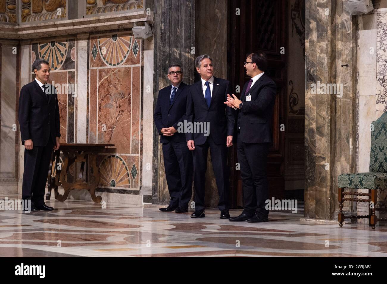 Sala regia palazzo apostolico vaticano immagini e fotografie stock ad ...