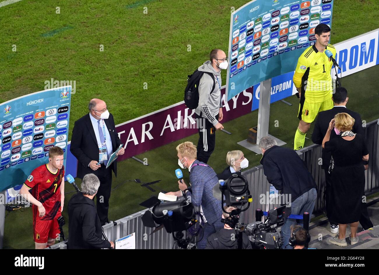 Il belga Kevin De Bruyne e il portiere belga Thibaut Courtois parlano ...