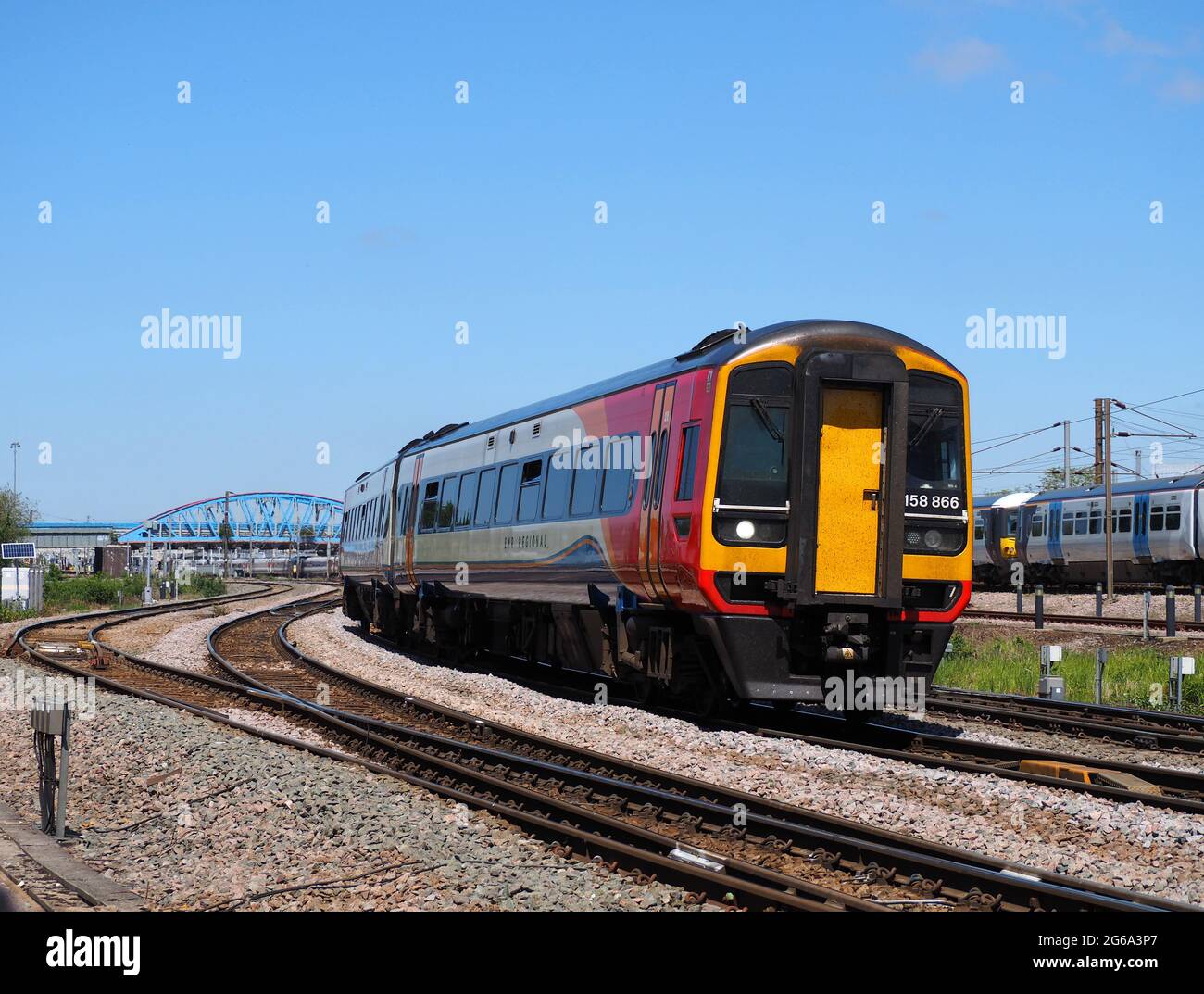 Regional express passenger train immagini e fotografie stock ad alta ...