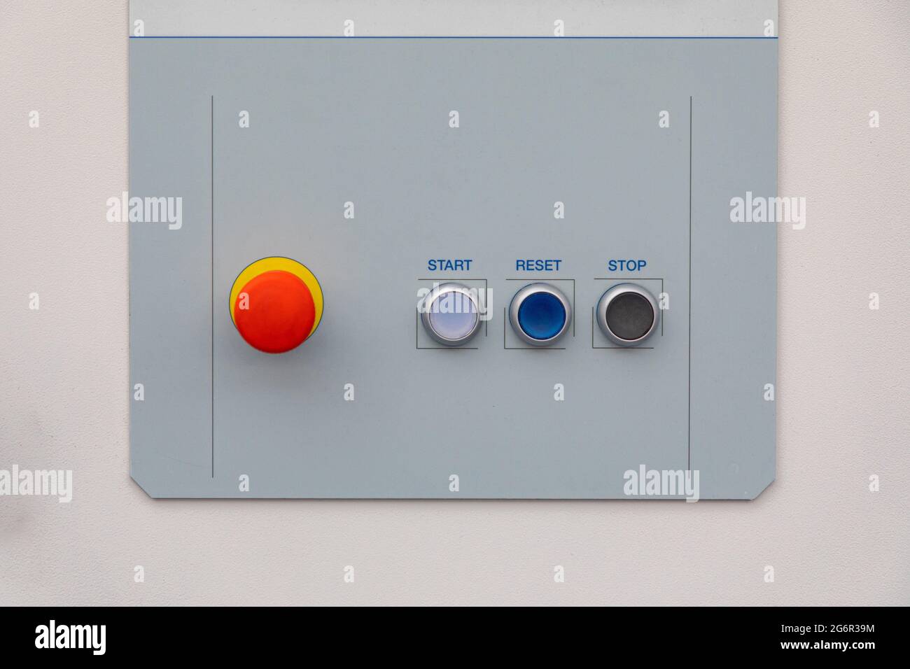 Emergency stop buttons immagini e fotografie stock ad alta risoluzione - Alamy