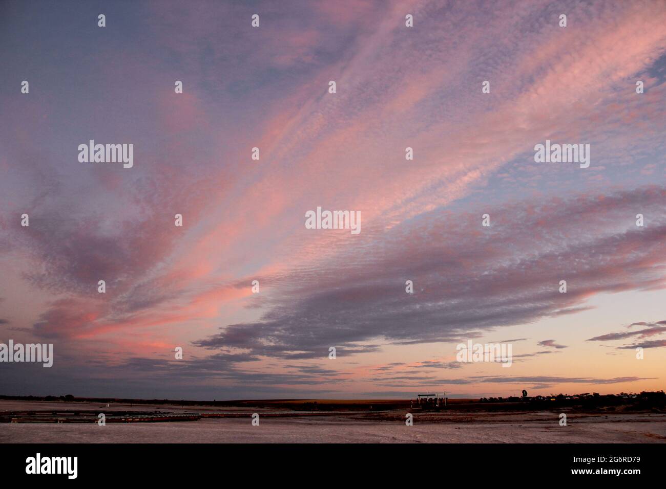 Lago di tyrrell immagini e fotografie stock ad alta risoluzione - Alamy