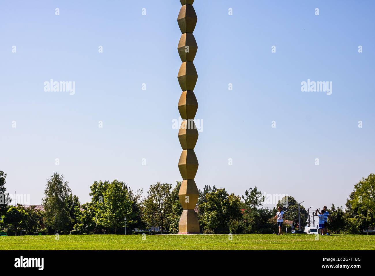 La colonna infinita (colonna di Infinito o Coloana Infinitului ...