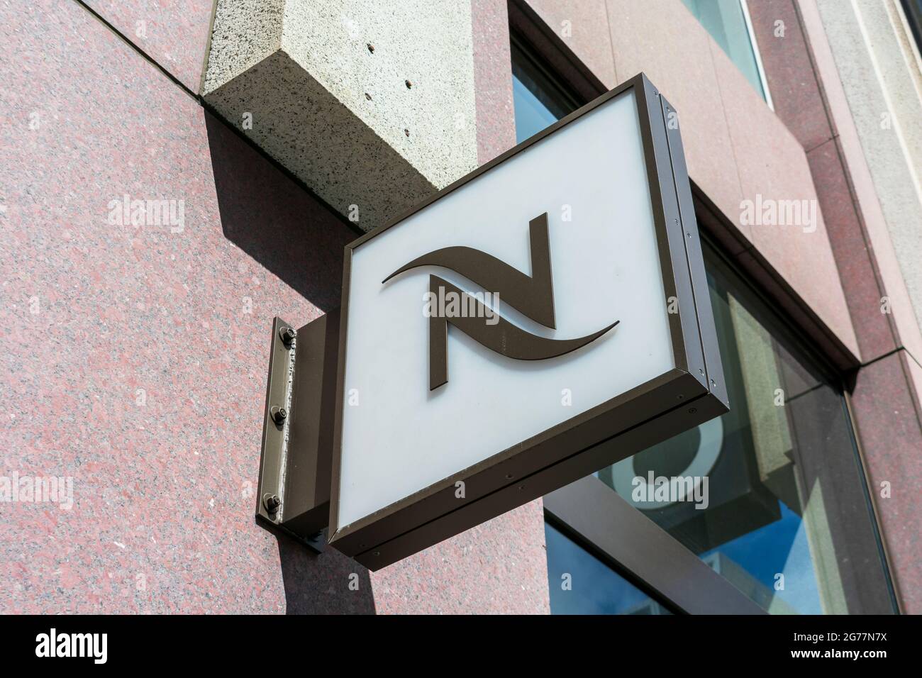 Logo nespresso immagini e fotografie stock ad alta risoluzione - Alamy