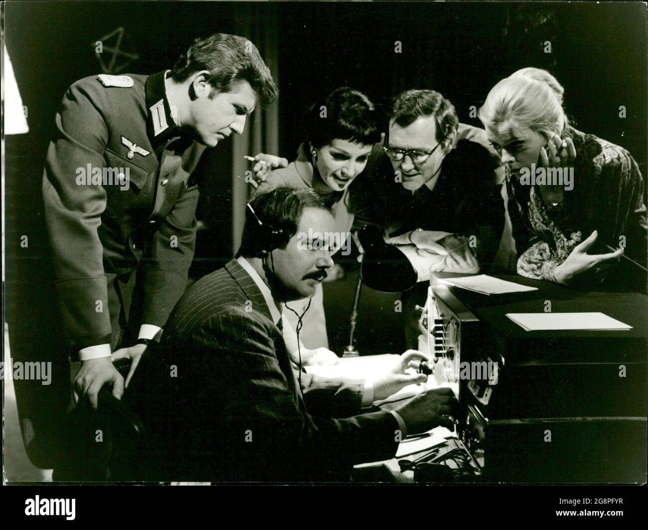 Maurice buckmaster immagini e fotografie stock ad alta risoluzione - Alamy