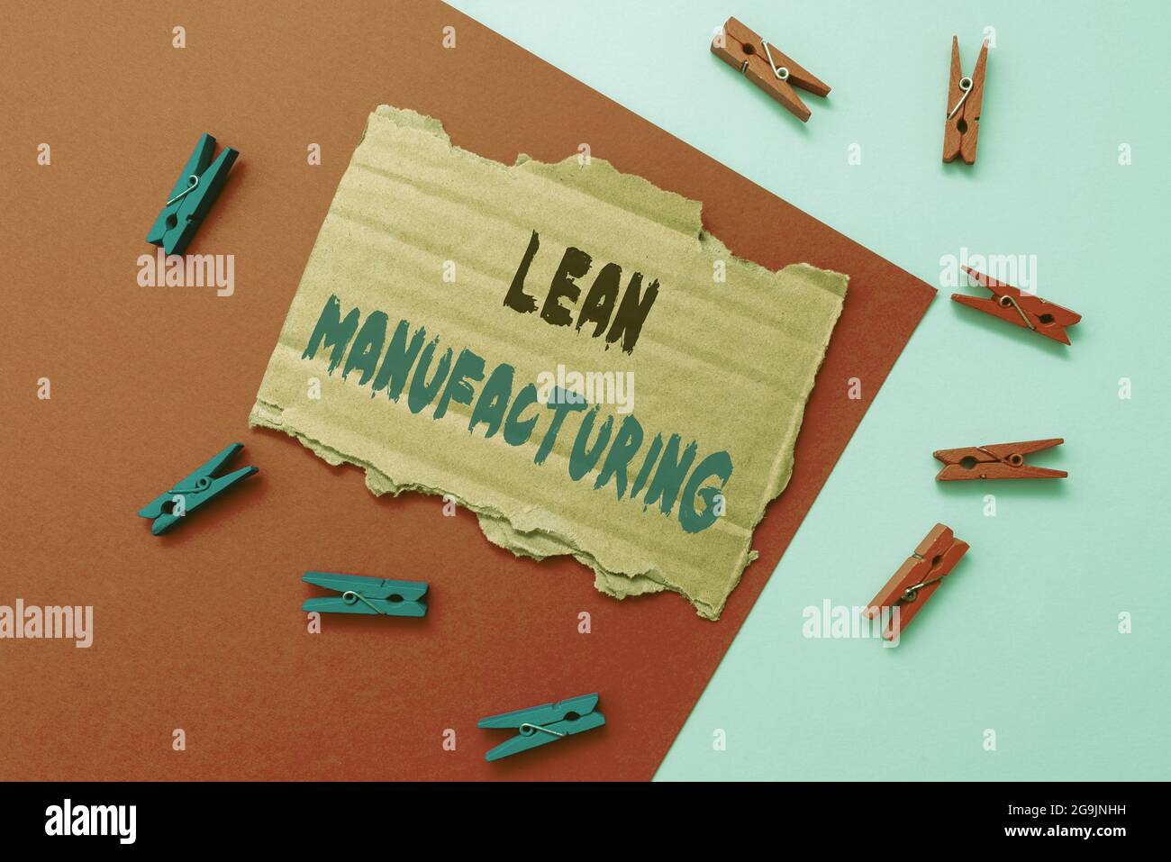 Cartello che mostra Lean Manufacturing. Business Concept concentrarsi ...
