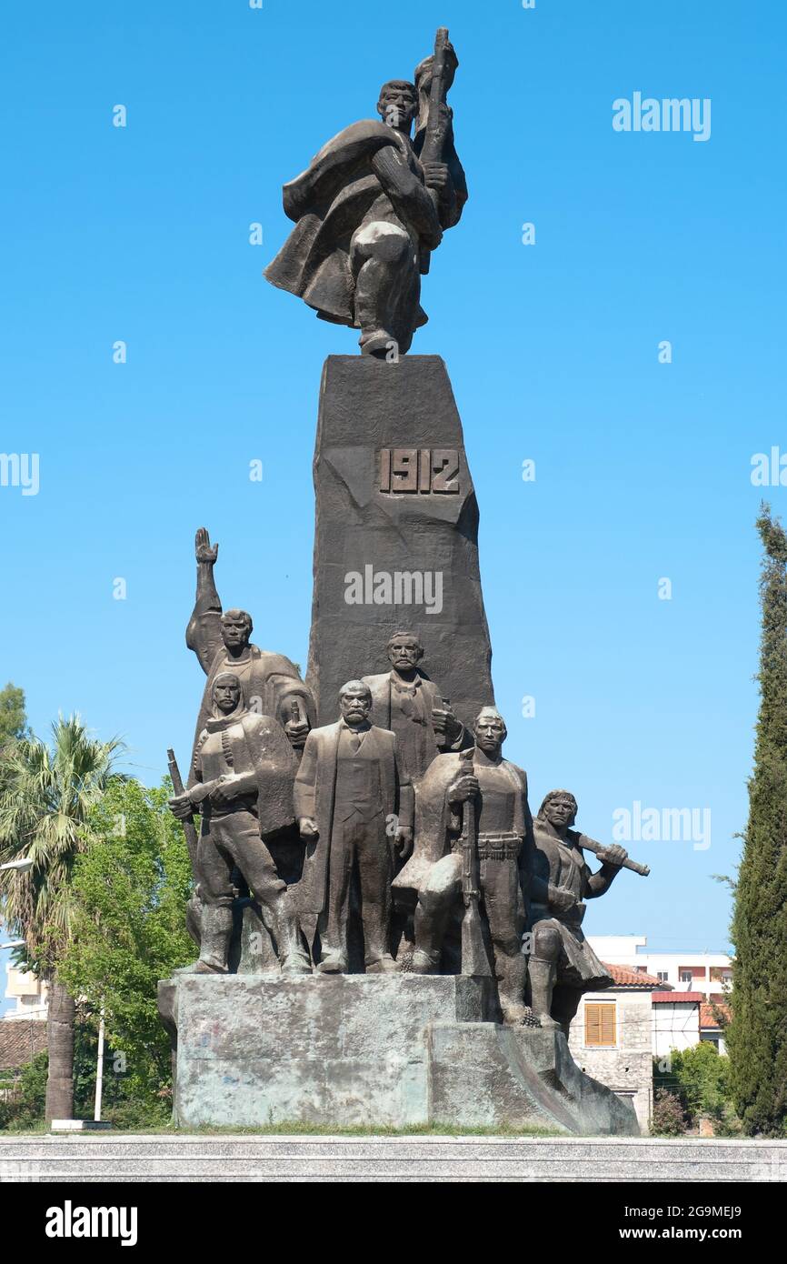 Il monumento dell'Indipendenza a Valona, Albania, è dedicato alla ...