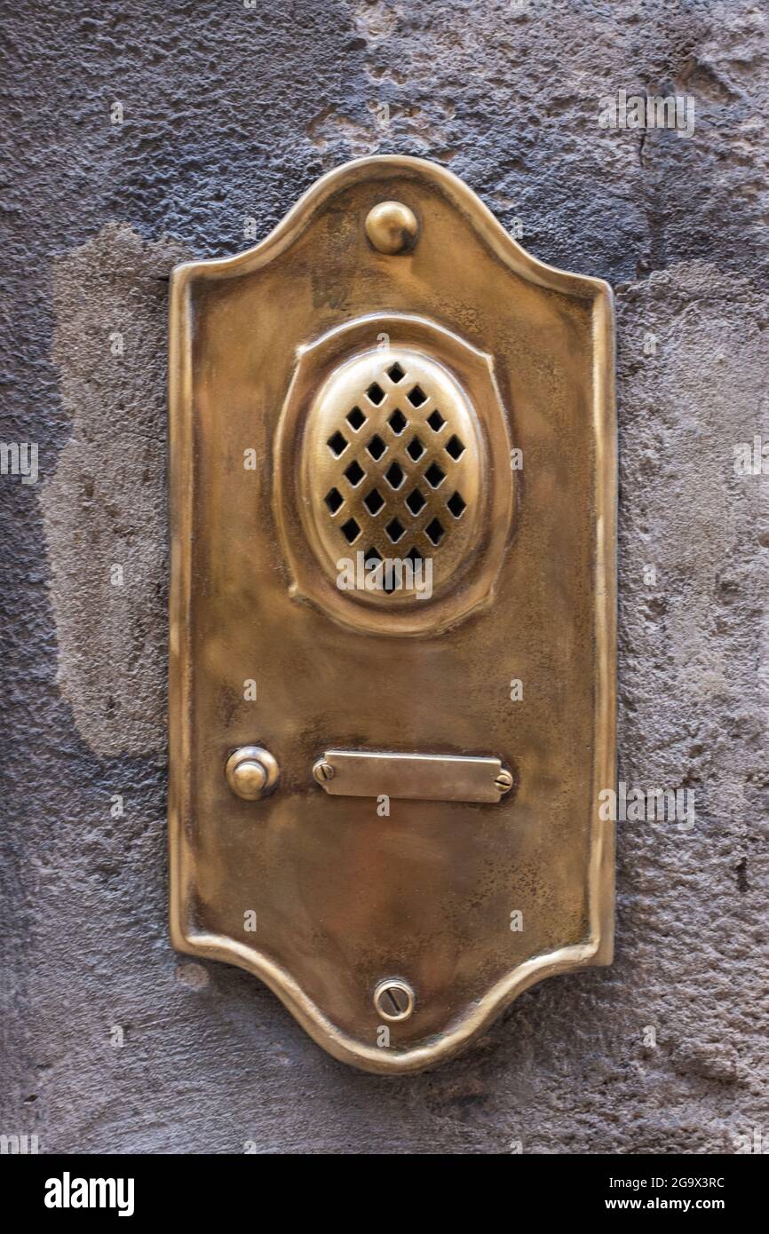 Citofono antico immagini e fotografie stock ad alta risoluzione - Alamy