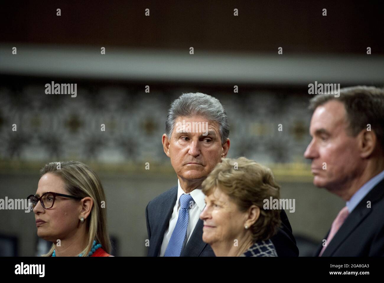 Senatore degli stati uniti kyrsten sinema democratico dell'arizona ...