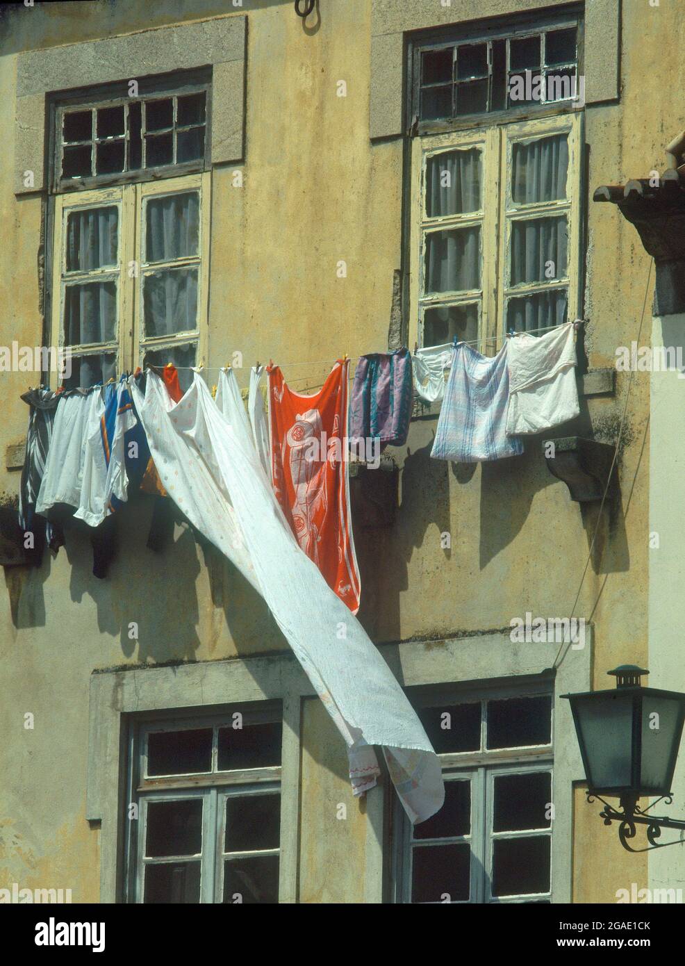 Ropa tendida immagini e fotografie stock ad alta risoluzione - Alamy