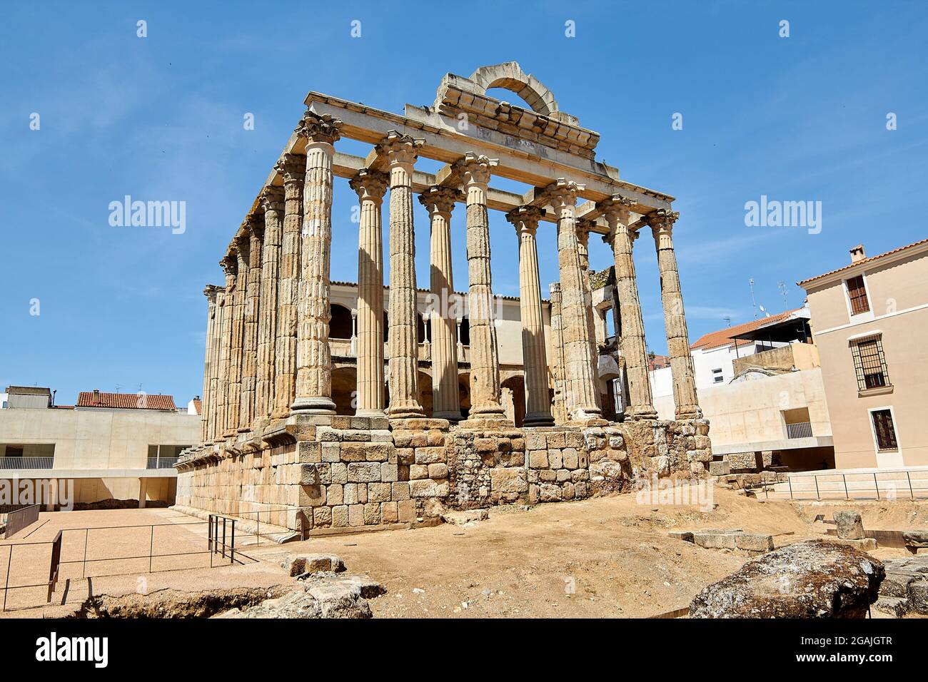 Antico tempio di diana a merida immagini e fotografie stock ad alta ...
