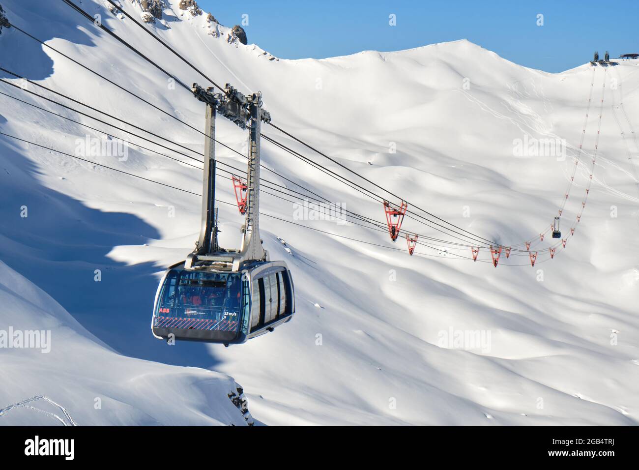 Funivia costruita in svizzera immagini e fotografie stock ad alta ...