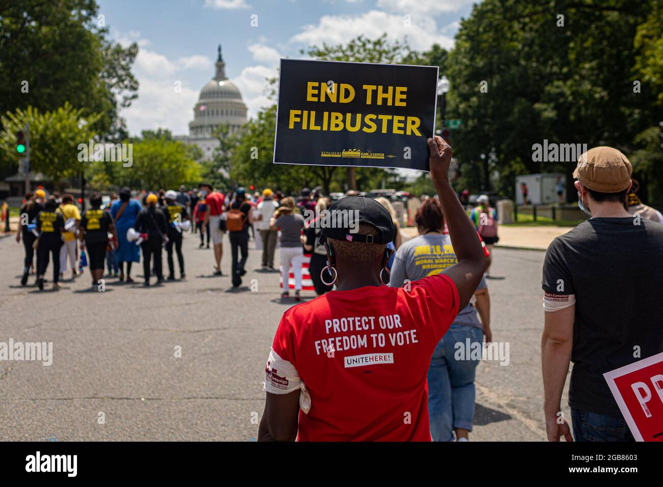 Washington DC, Stati Uniti. 02 agosto 2021. Un protetore marcerà verso ...