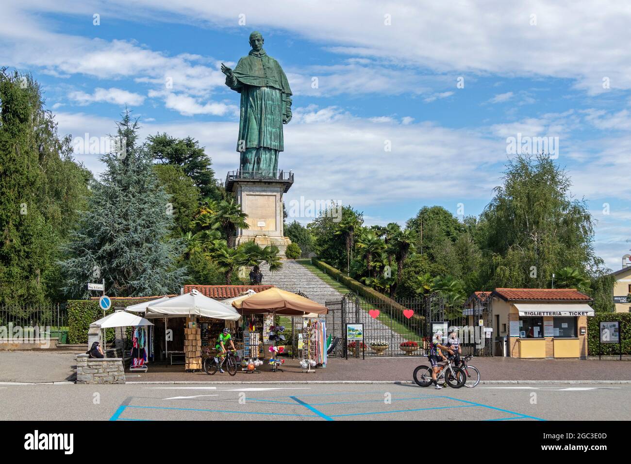 Statua di san carlo borromeo immagini e fotografie stock ad alta ...