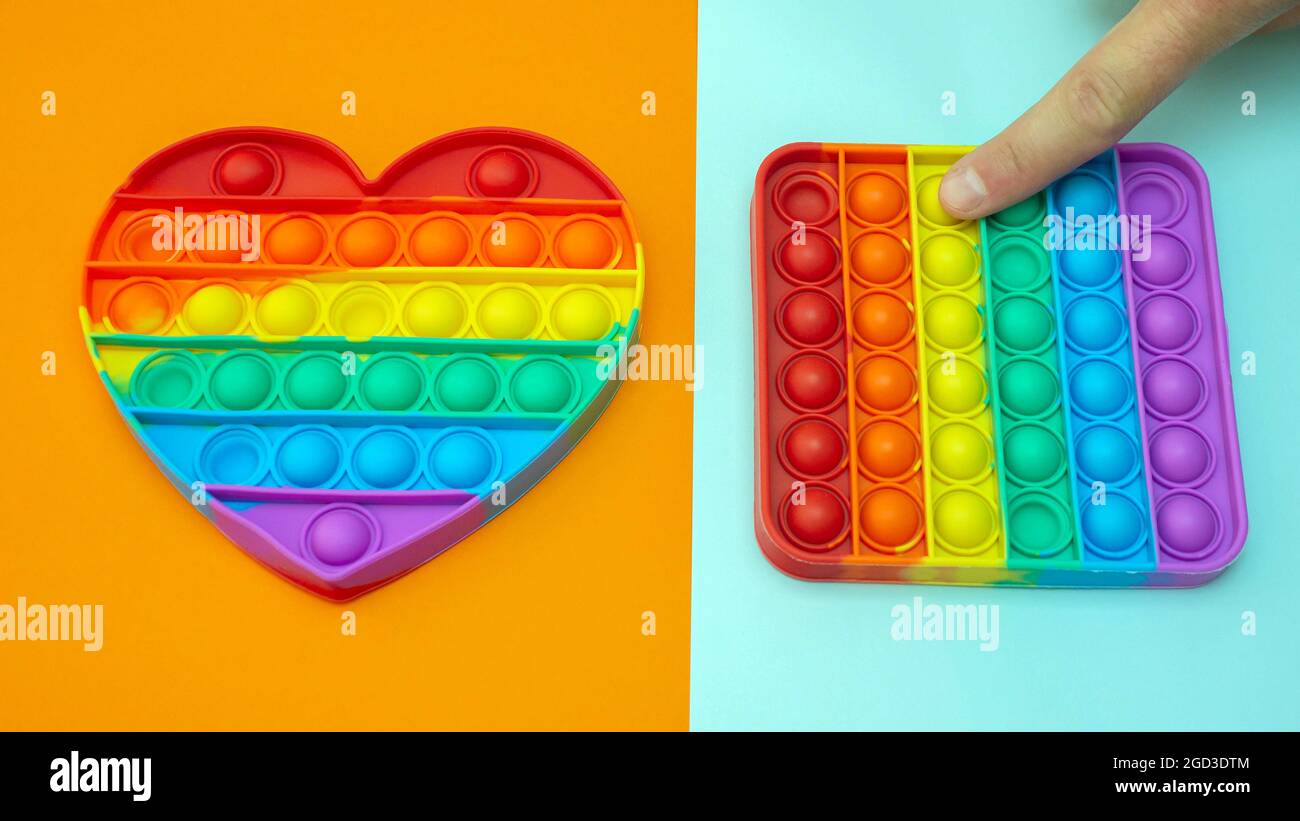 Pop it antistress immagini e fotografie stock ad alta risoluzione - Alamy