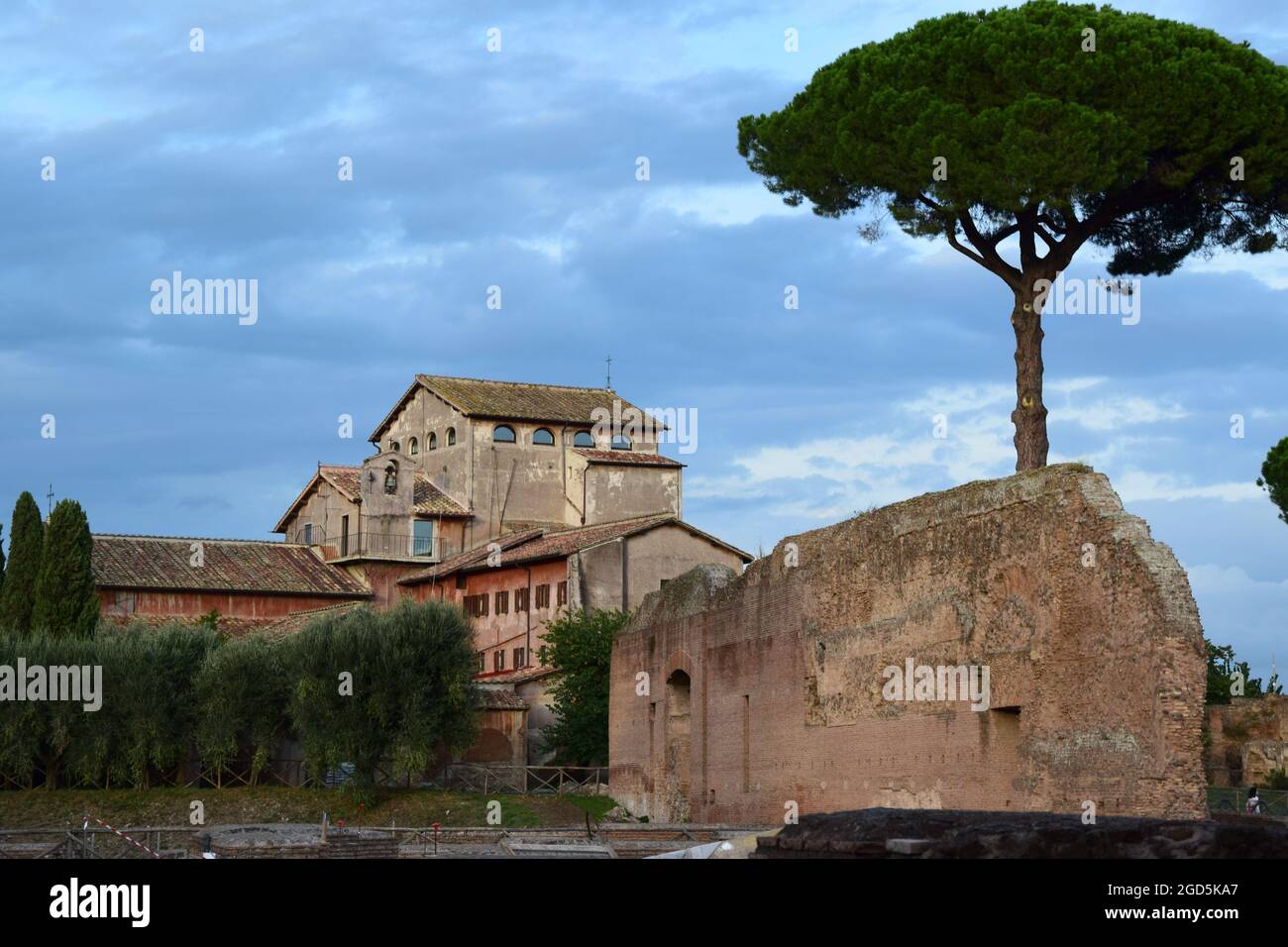 Palatino domus tiberiana immagini e fotografie stock ad alta ...