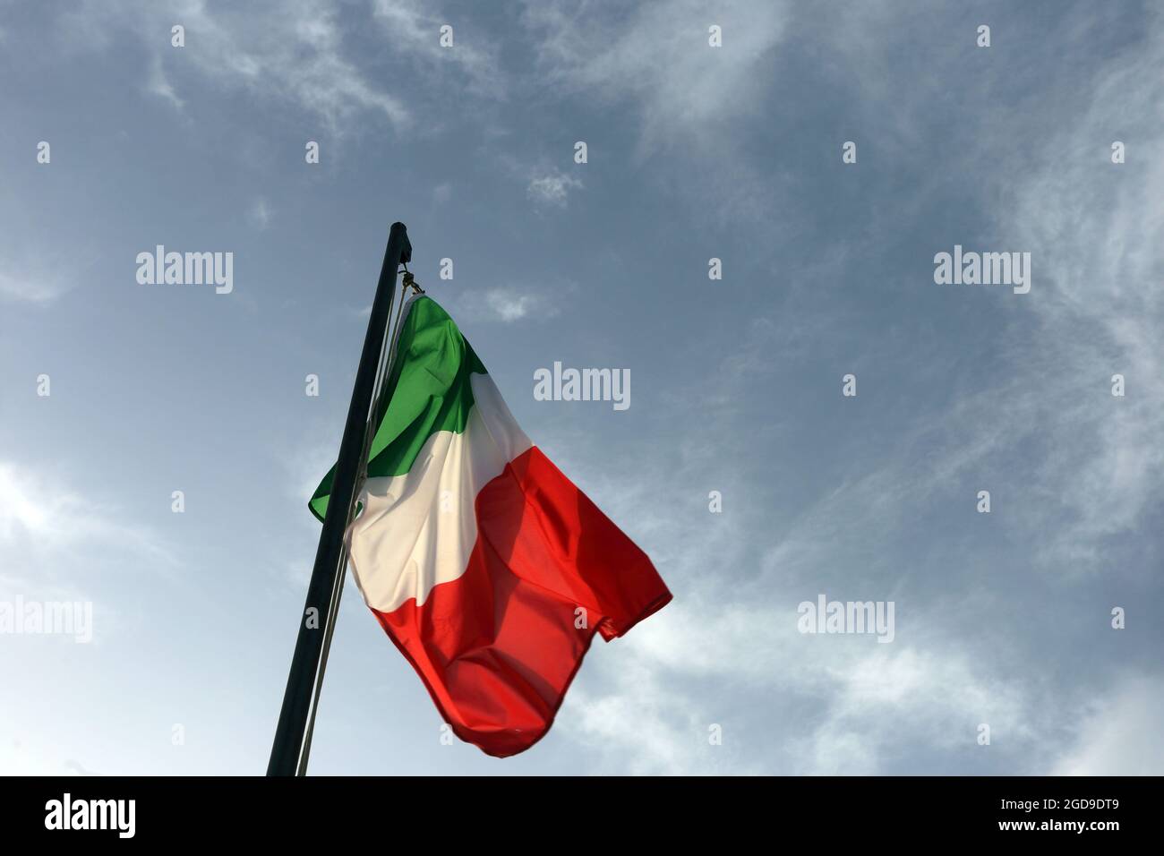 Bandiera italiana tricolore immagini e fotografie stock ad alta ...