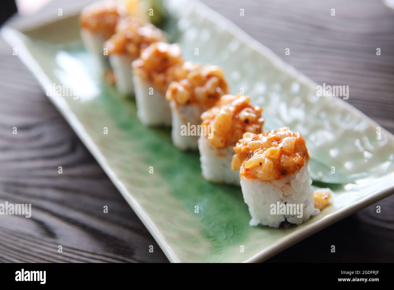 Pasto maki sushi immagini e fotografie stock ad alta risoluzione - Alamy