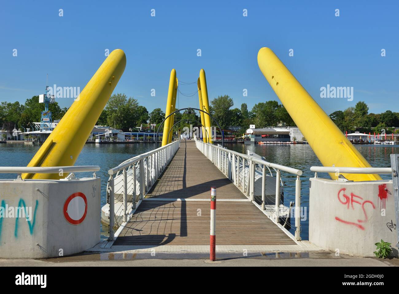 Vienna ponte sul danubio immagini e fotografie stock ad alta ...