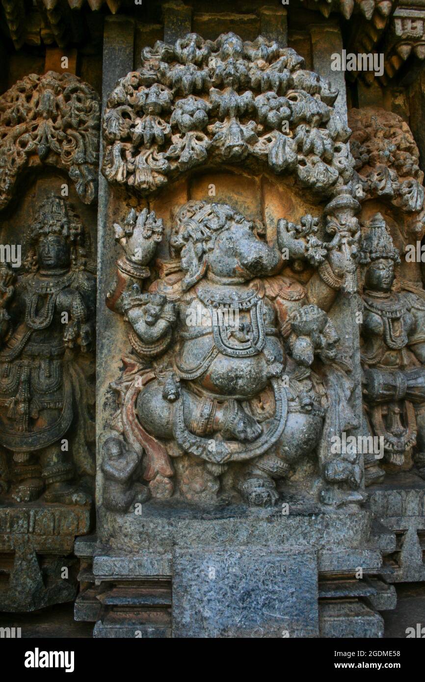 Vishnu statue india immagini e fotografie stock ad alta risoluzione - Alamy