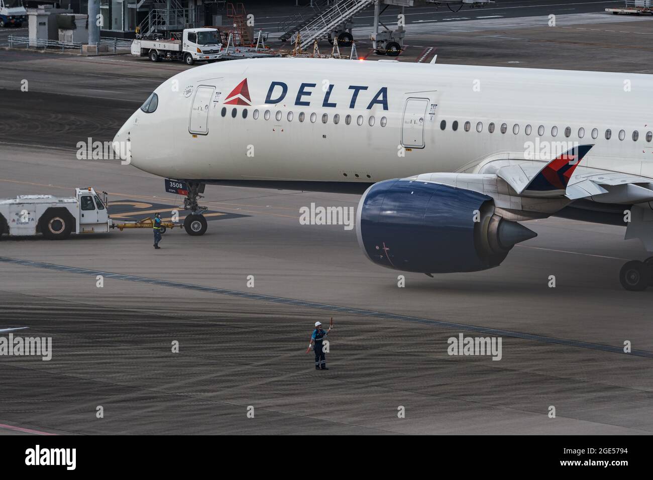 Volare jet delta immagini e fotografie stock ad alta risoluzione - Alamy