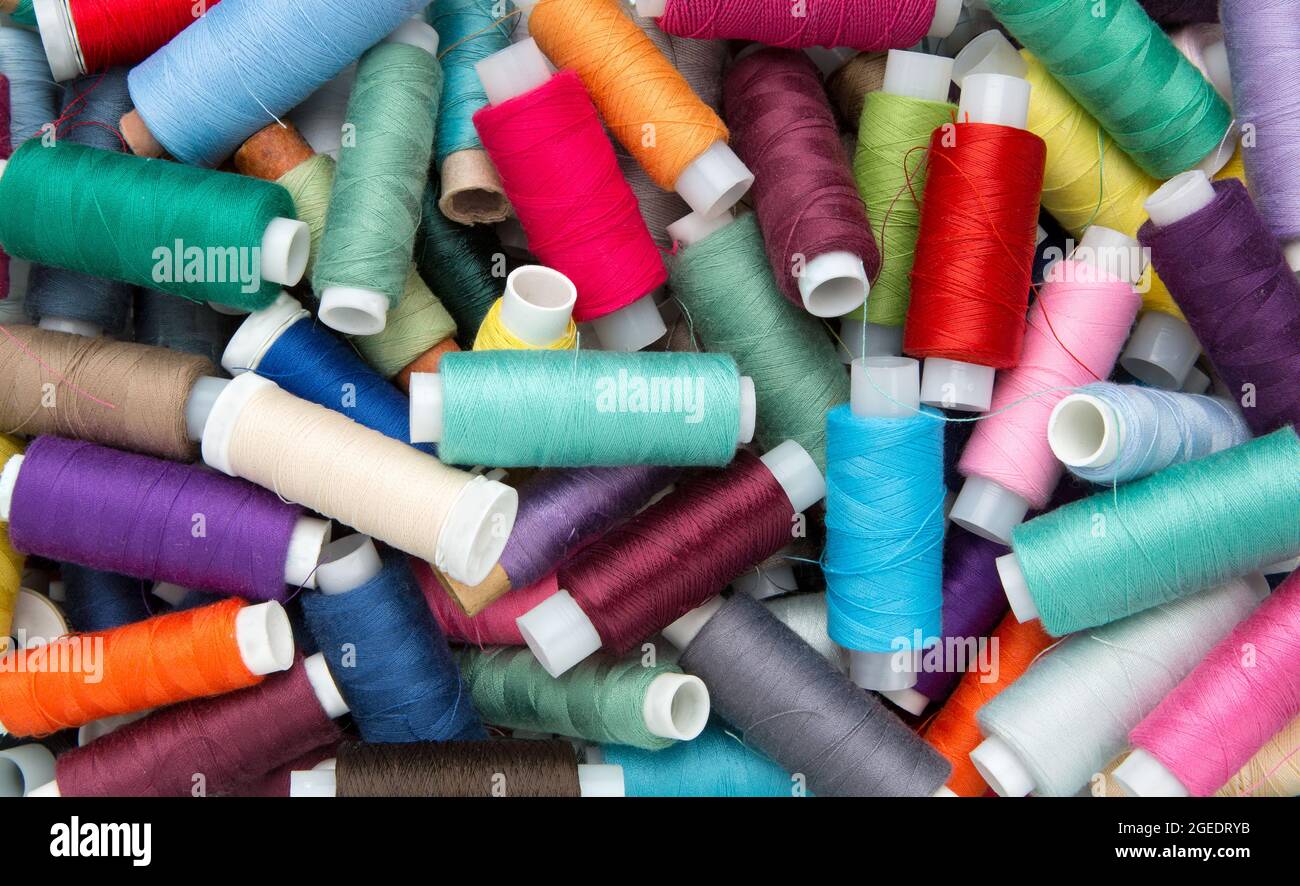 Mescolare filo di colore immagini e fotografie stock ad alta ...