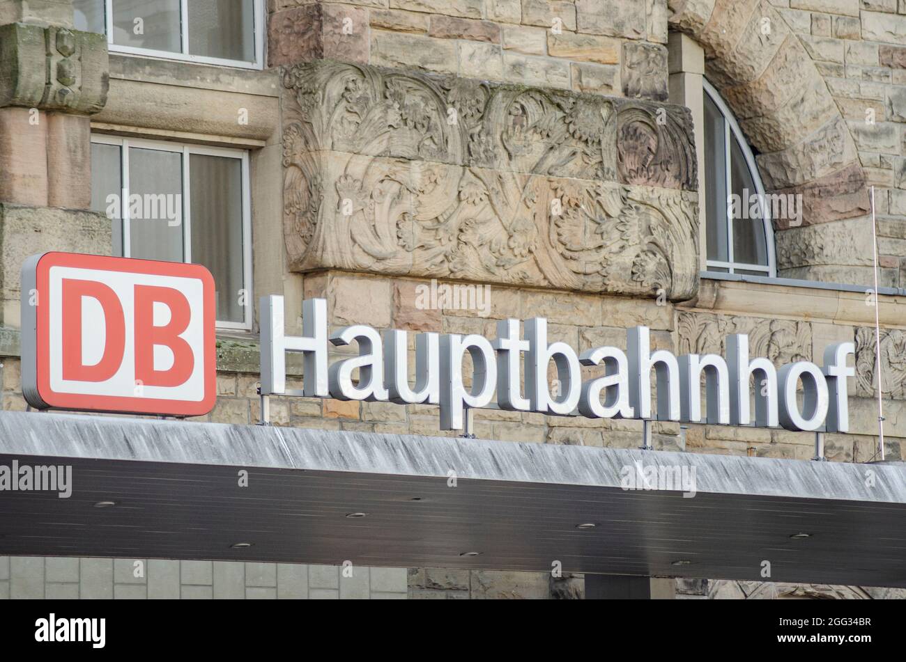 Aachen hauptbahnhof immagini e fotografie stock ad alta risoluzione - Alamy
