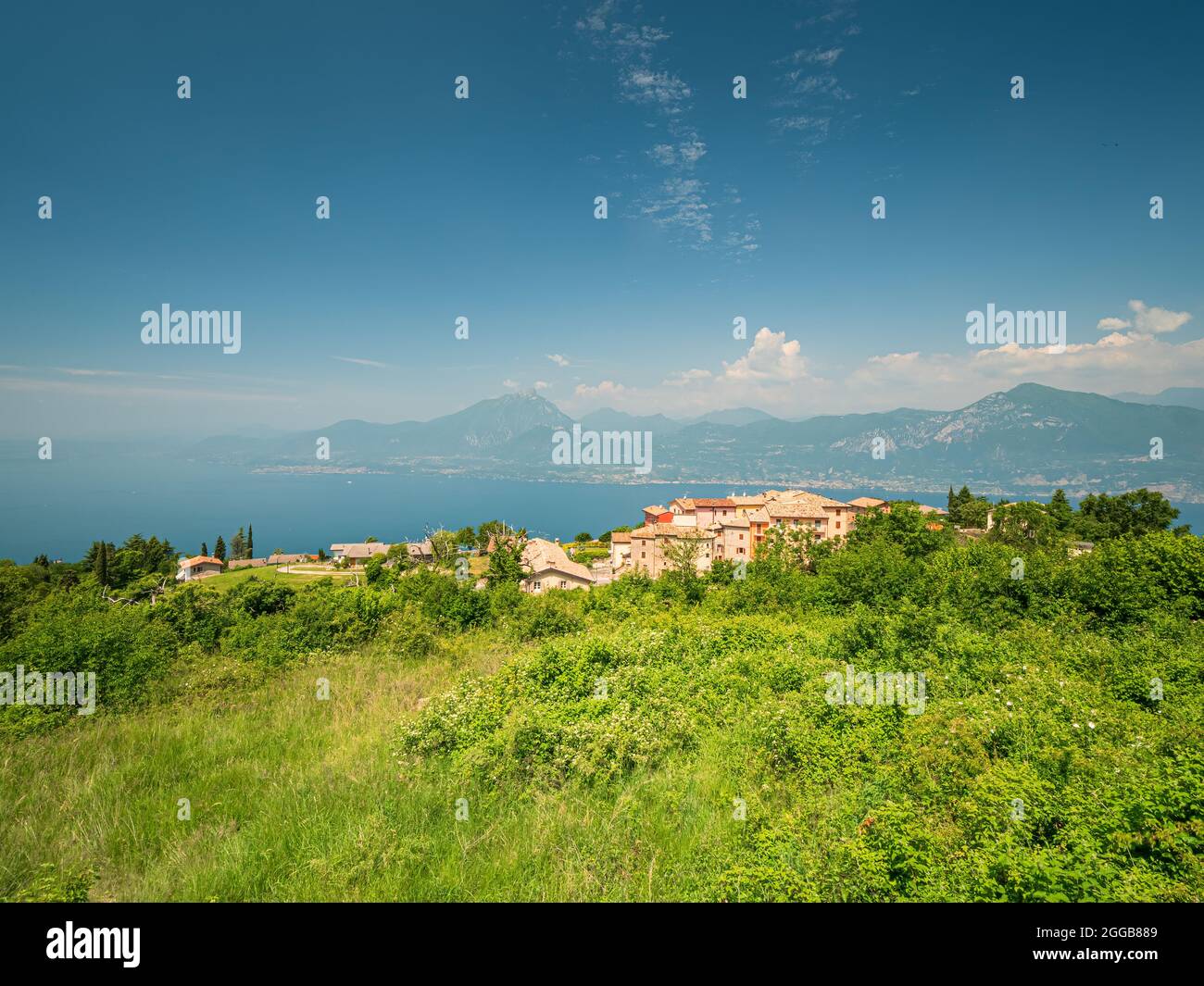 Tremosine sul garda immagini e fotografie stock ad alta risoluzione - Alamy