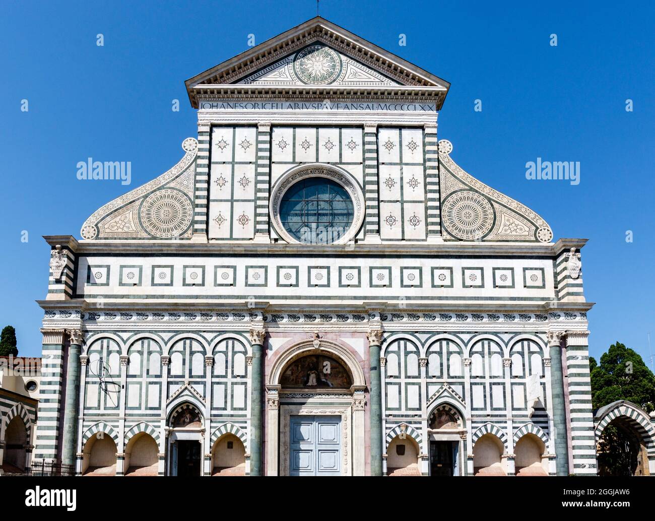 Facciata della chiesa di santa maria novella a firenze immagini e ...