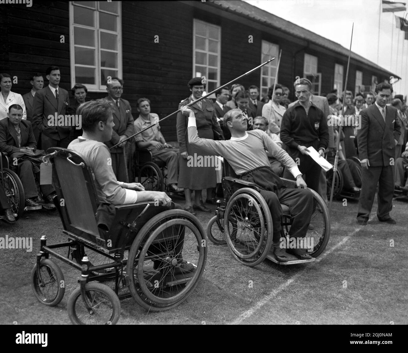 I concorrenti di Stoke Mandeville Games di 14 nazioni hanno partecipato ...