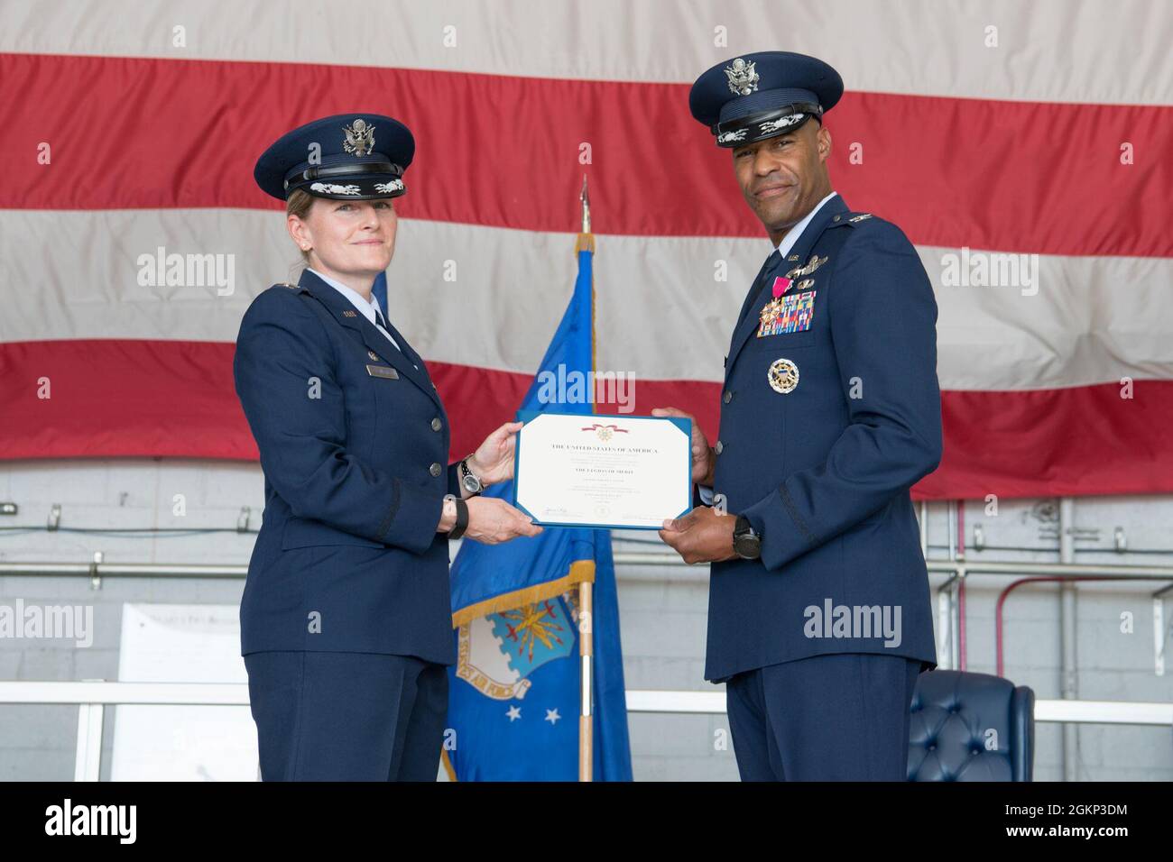 Terrence Taylor, primo comandante del gruppo Special Operations, riceve ...