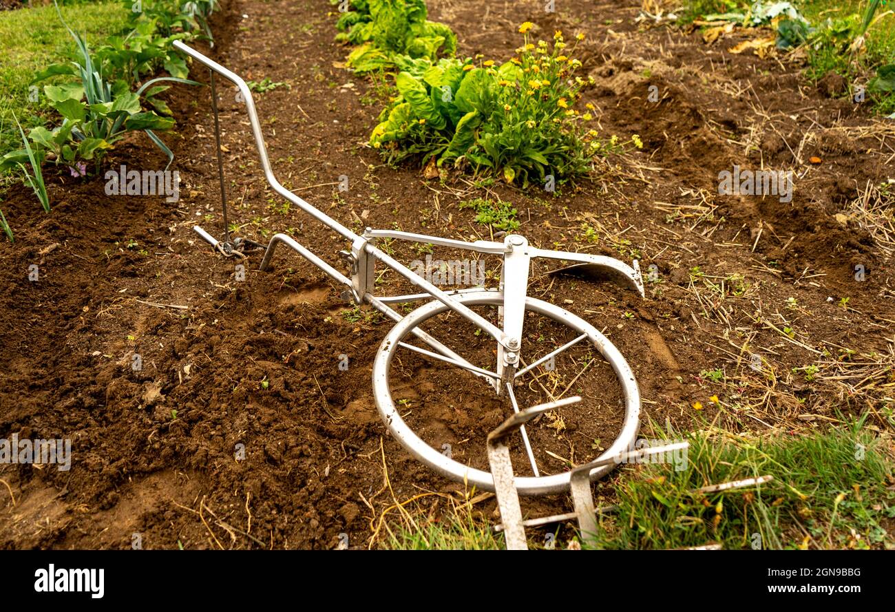 Aratro manuale immagini e fotografie stock ad alta risoluzione - Alamy