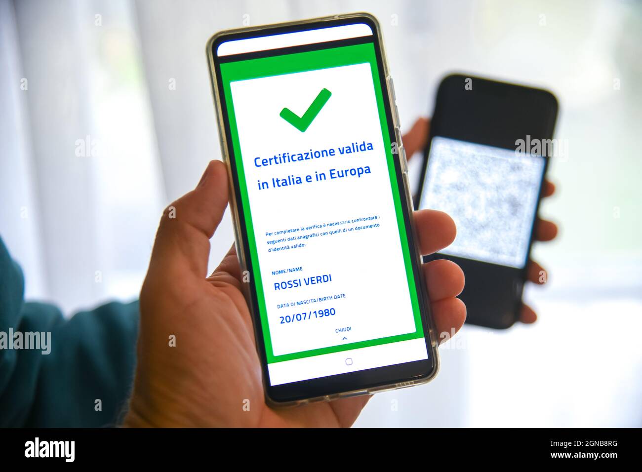 Qr code green pass italia immagini e fotografie stock ad alta ...
