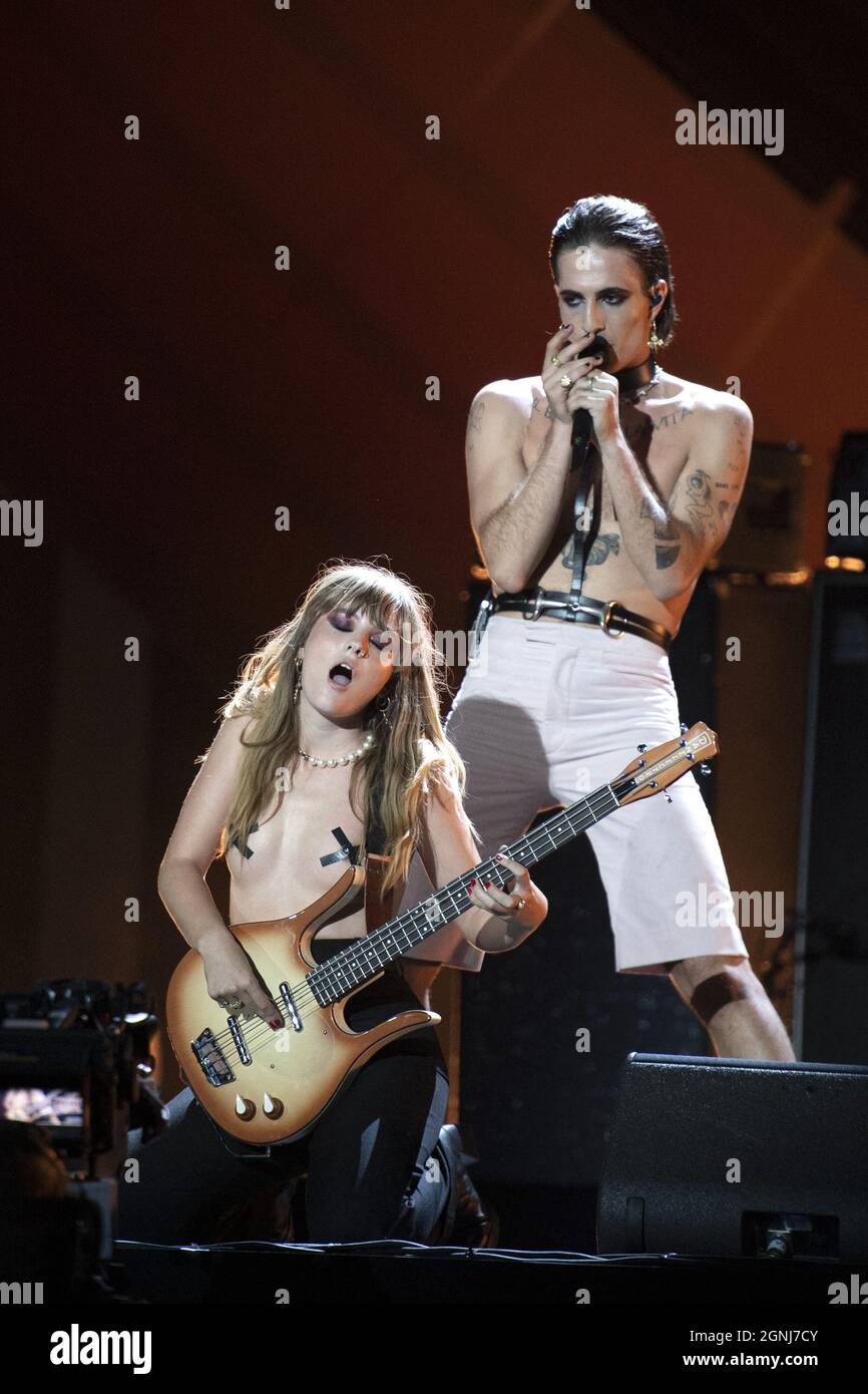 Victoria De Angelis Maneskin Immagini E Fotografie Stock Ad Alta