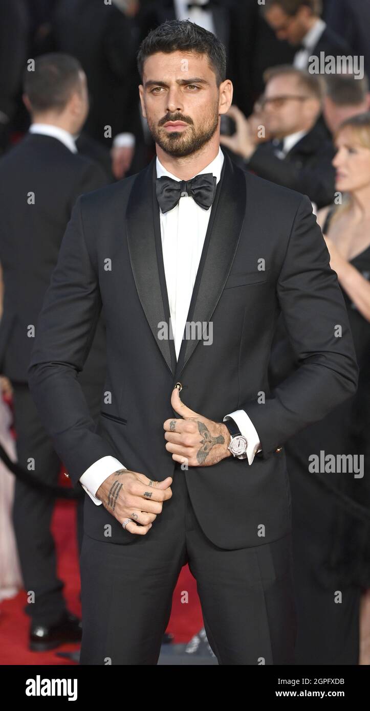 Michele morrone immagini e fotografie stock ad alta risoluzione - Alamy