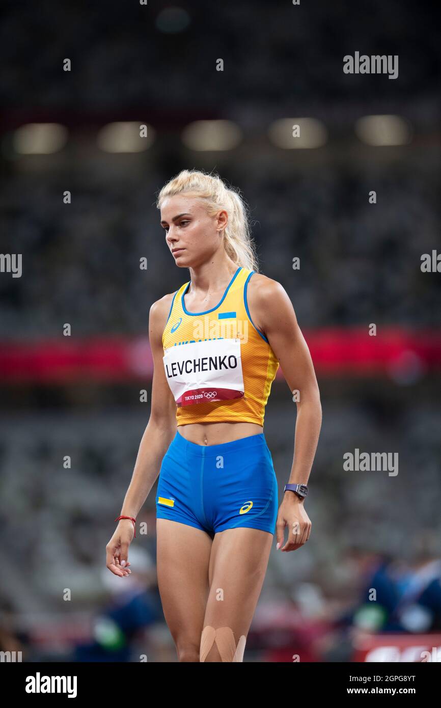 Yuliya levchenko high jump immagini e fotografie stock ad alta ...