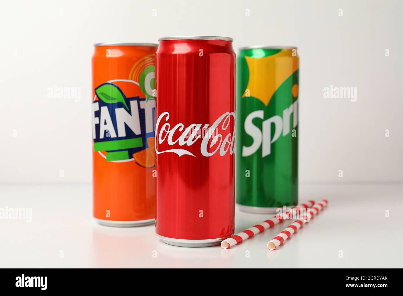 Etichetta sulla bottiglia di coca cola immagini e fotografie stock ad ...