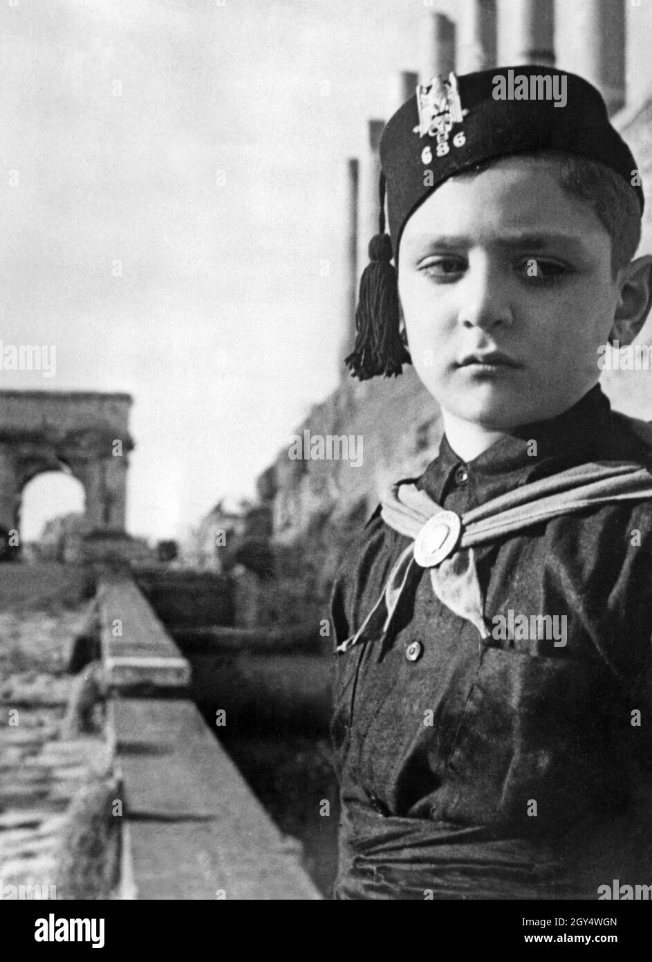 Ragazzo balilla immagini e fotografie stock ad alta risoluzione - Alamy