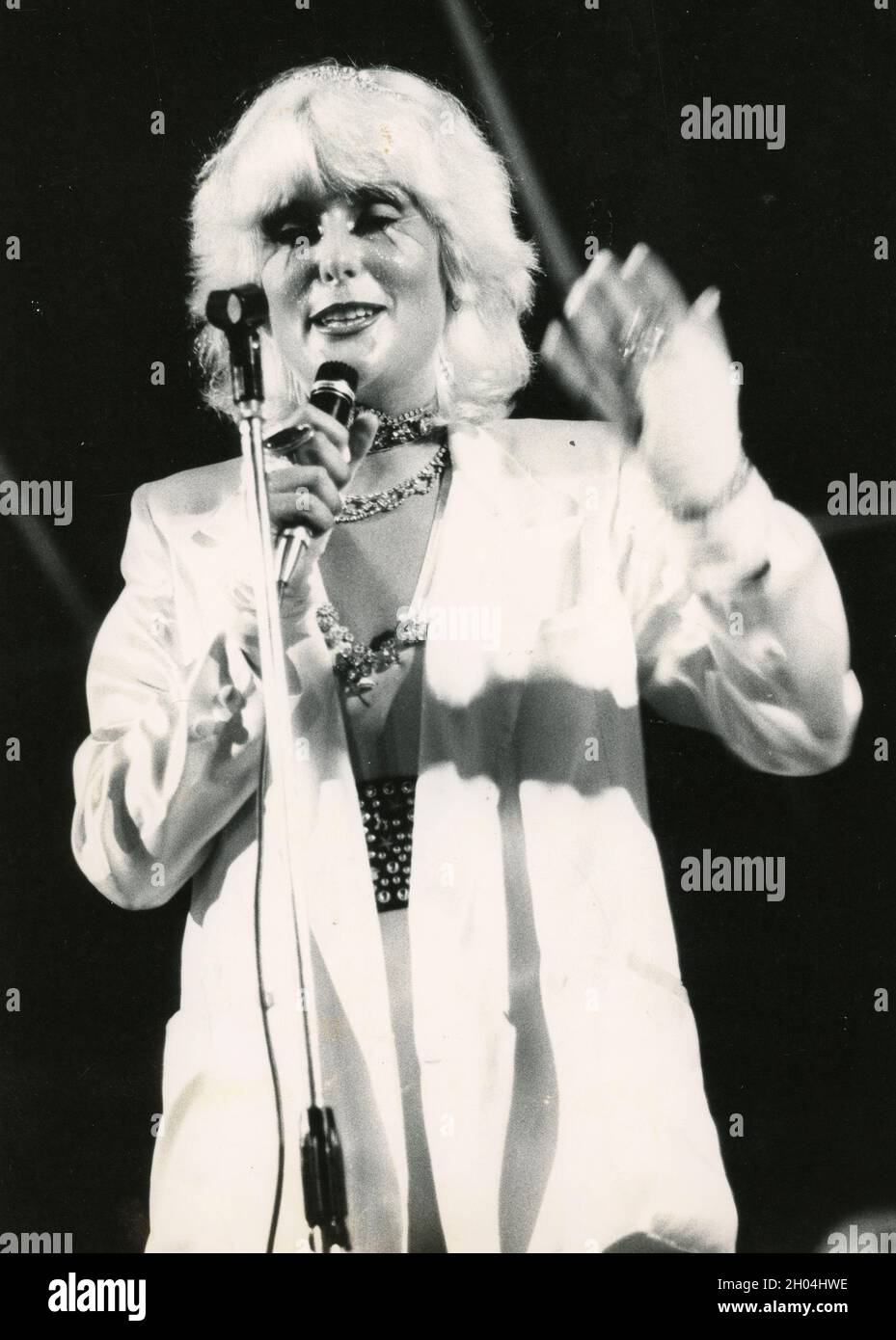 Cantante italiana Donatella Rettore, anni '80 Foto stock - Alamy