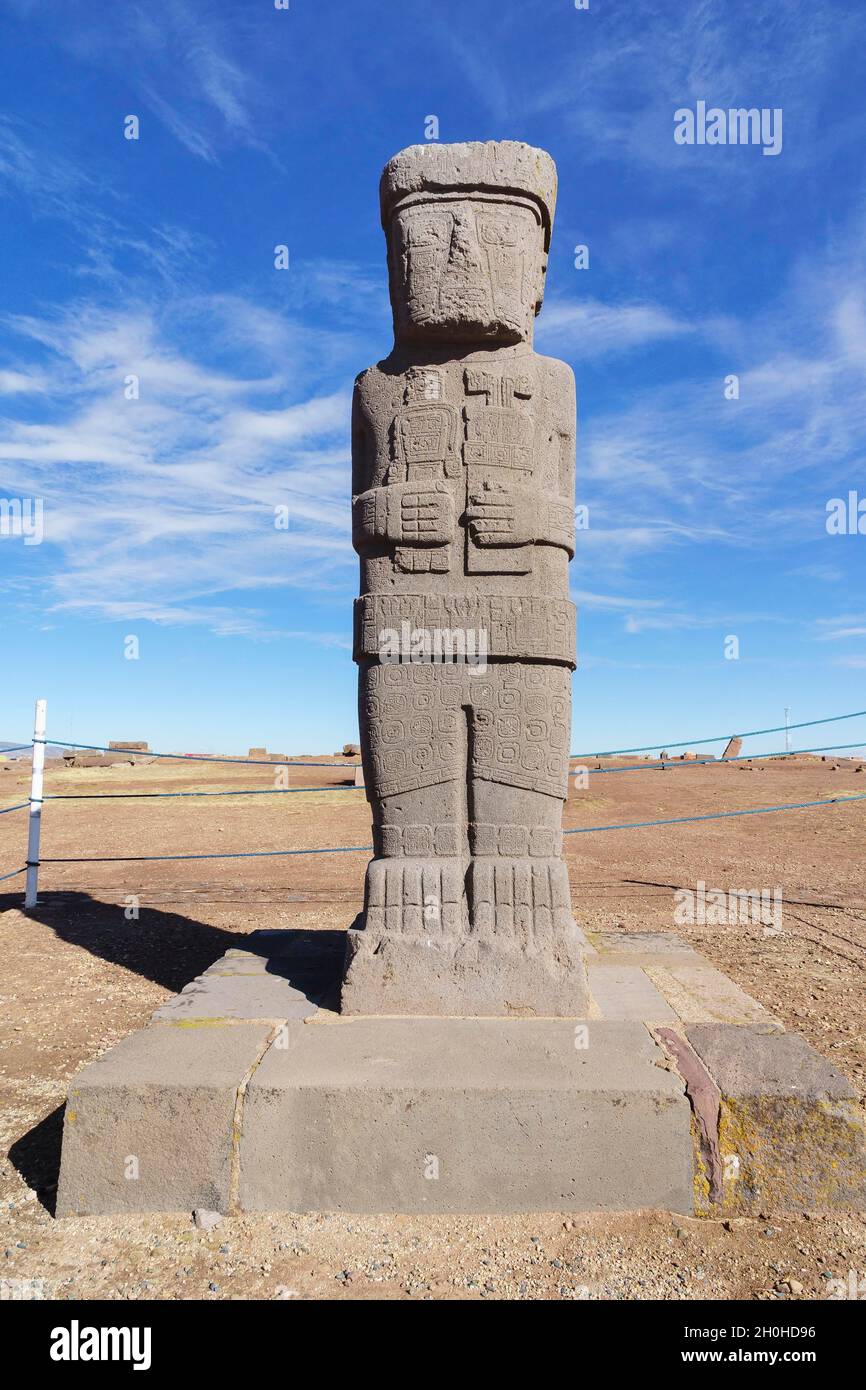 Ponce monolith tiahuanaco immagini e fotografie stock ad alta ...