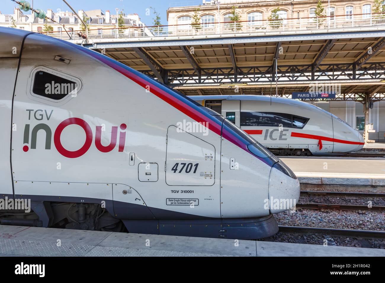 French tgv train in paris station immagini e fotografie stock ad alta ...