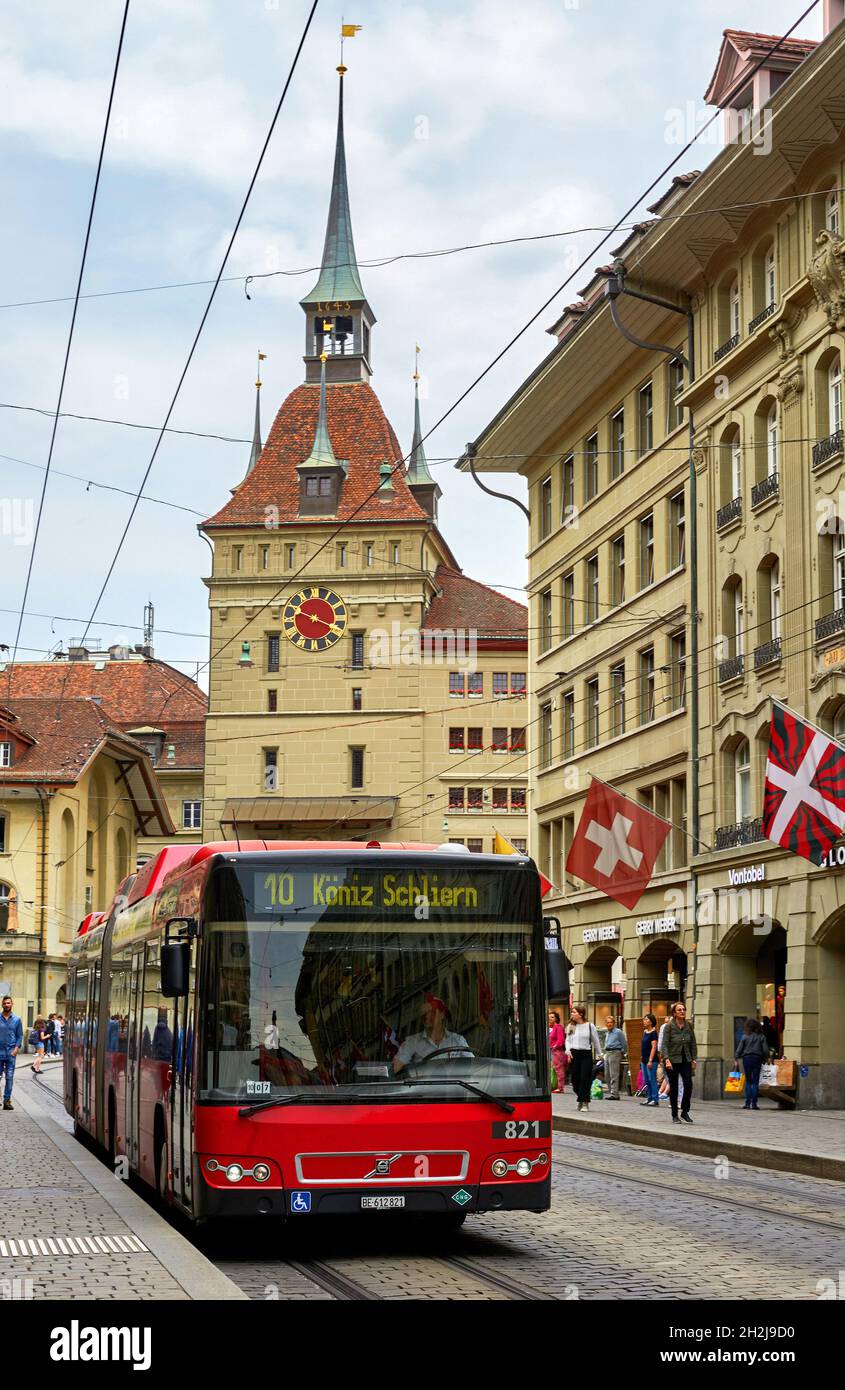 Linea di autobus storici immagini e fotografie stock ad alta ...